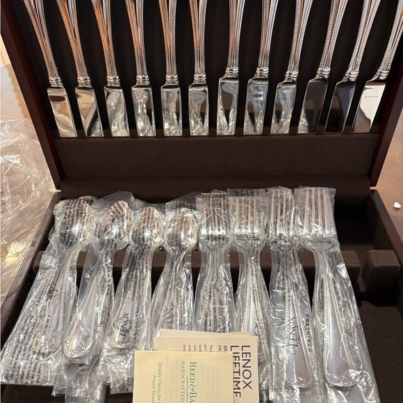 Lenox | Kitchen | Lenox Vintage Jewel Silver Flatware Set With Elegant ...